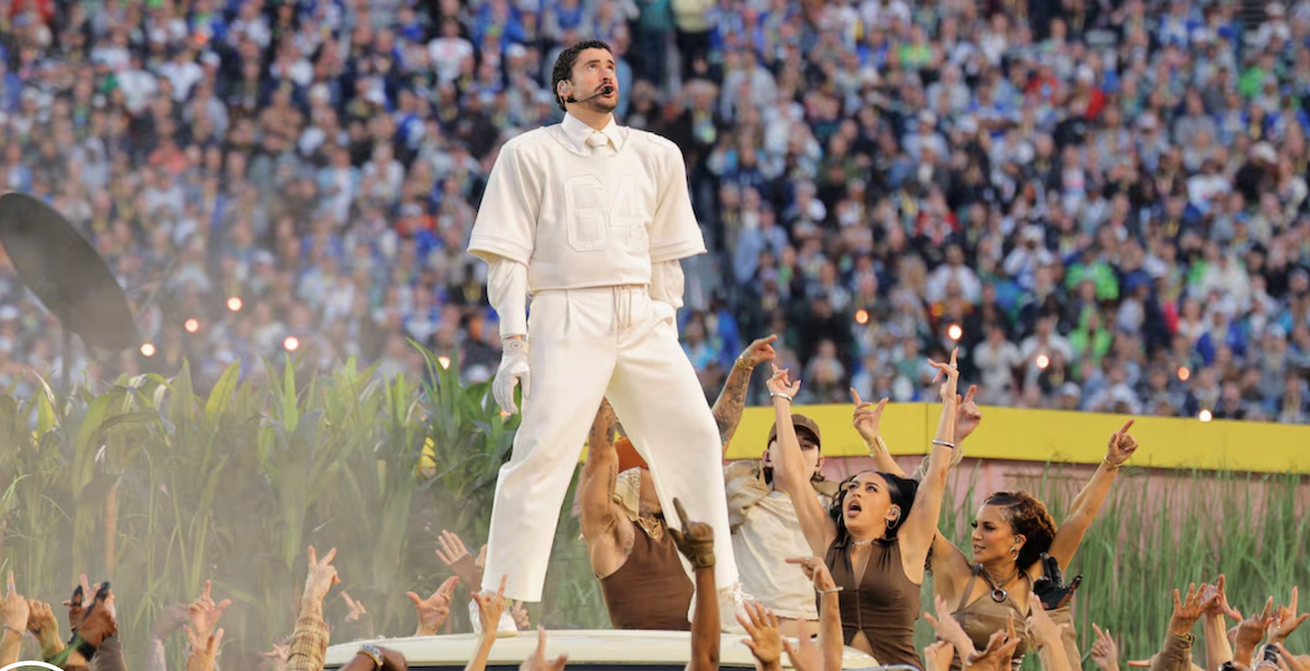 Bad Bunny deslumbra en la Super Bowl con una odisea puertorriqueña y la ...